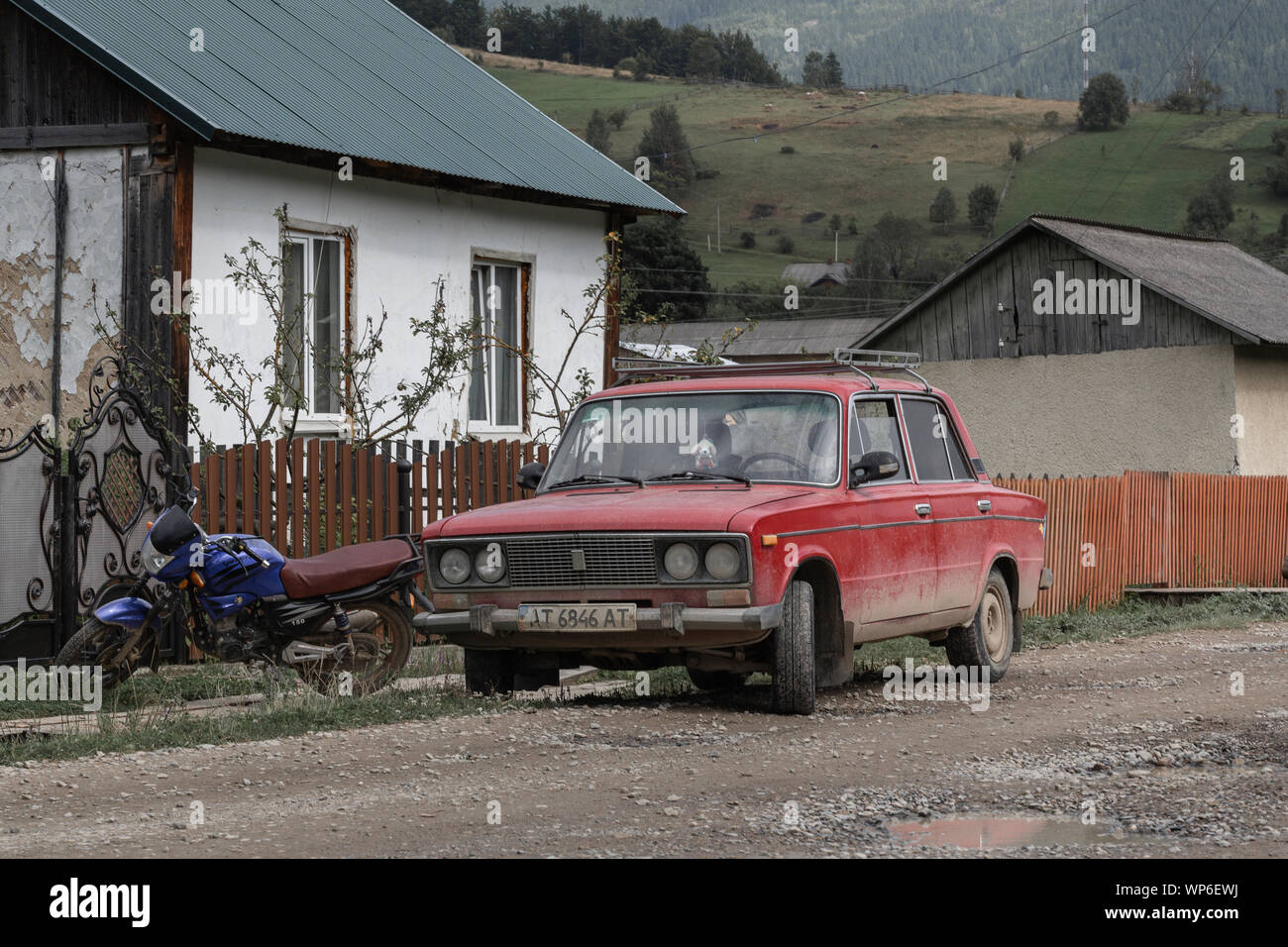 Countryside village in Ukraine with small wooden houses Stock Photo - Alamy