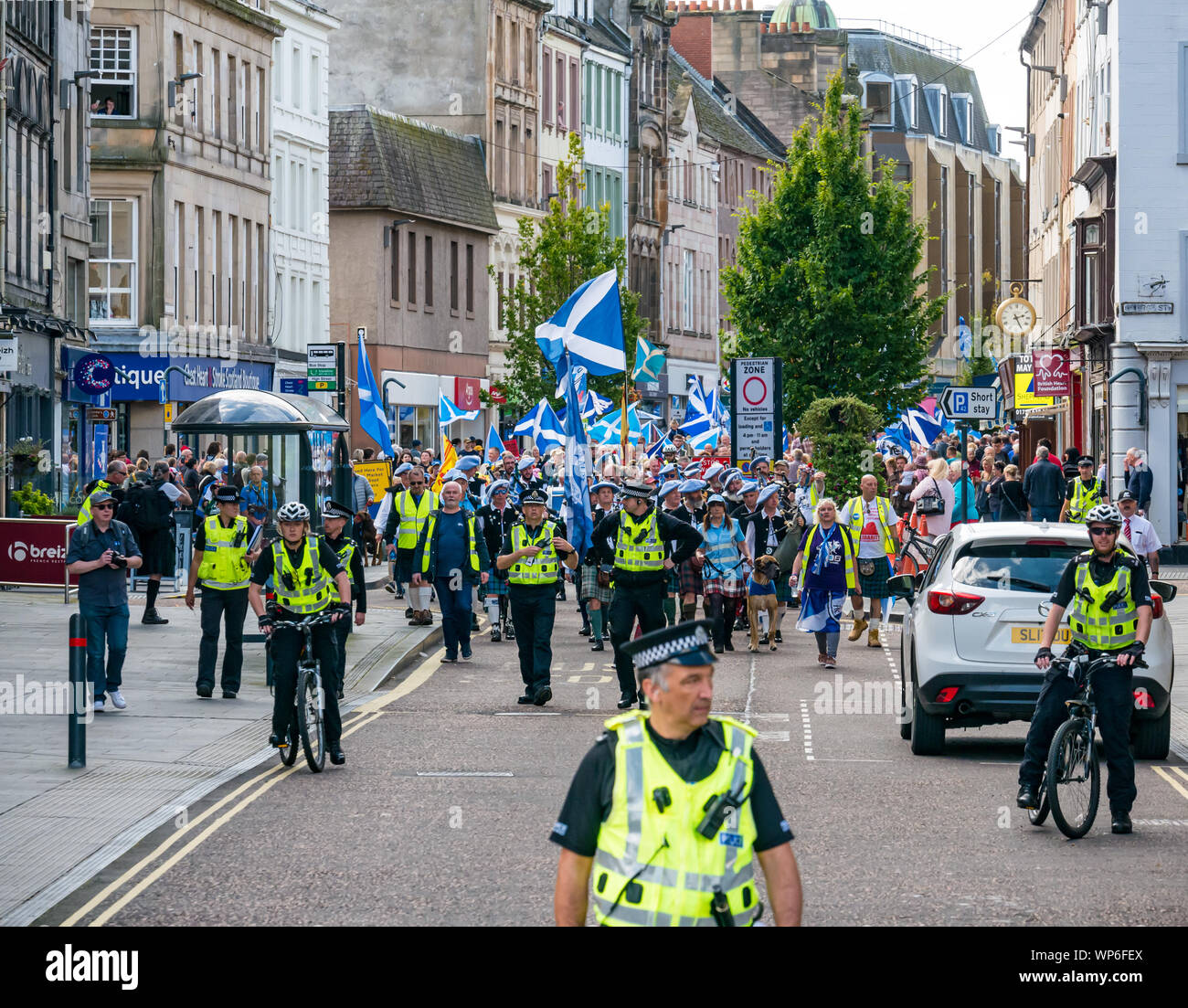 Perth scotland city centre hi-res stock photography and images - Alamy