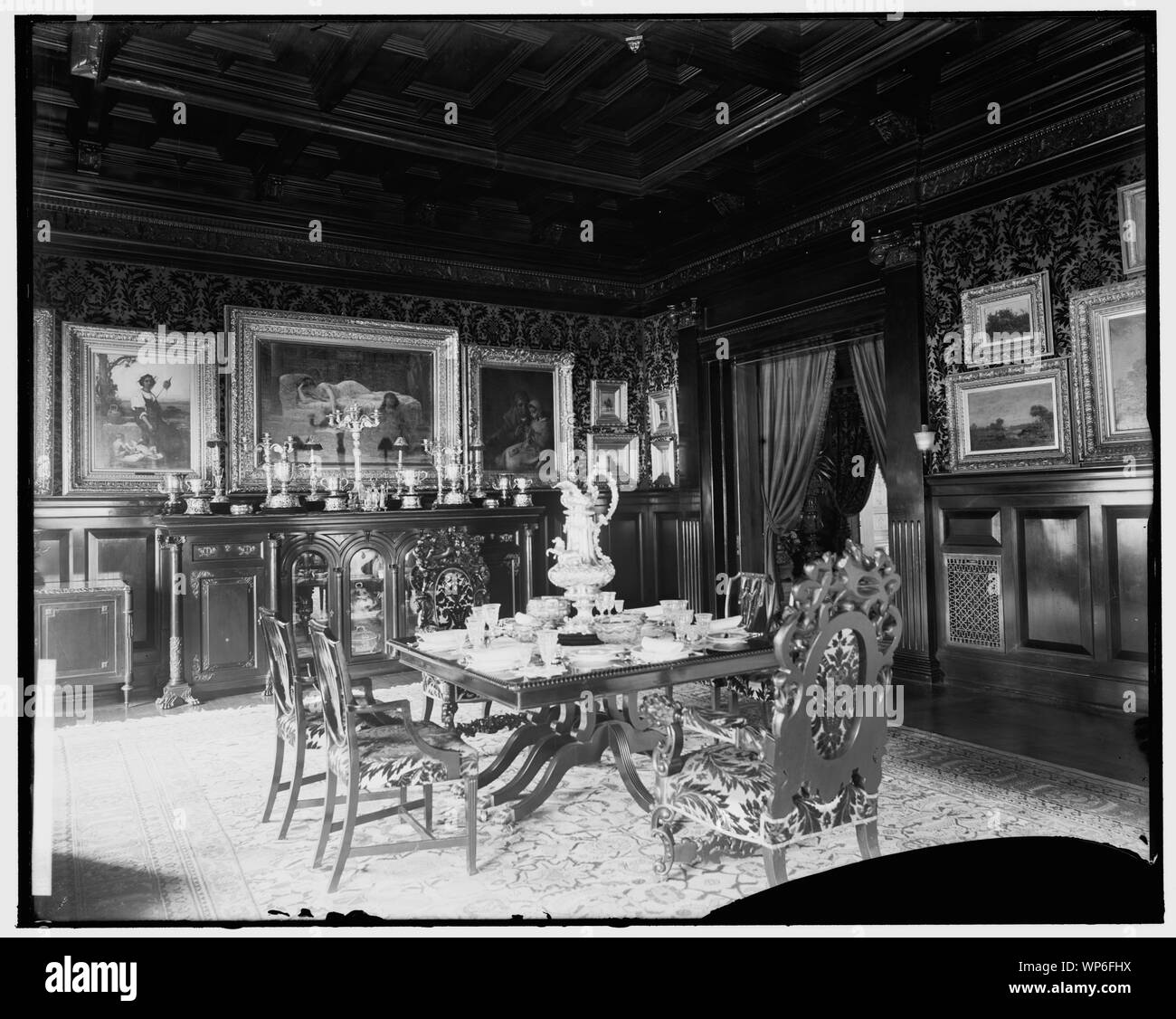 LEITER, L.Z., MRS. HOUSE, INTERIOR Stock Photo - Alamy