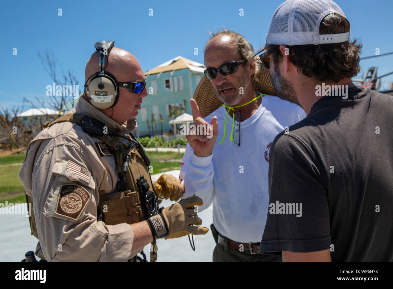 Member disaster medical assistance team hi-res stock photography and ...