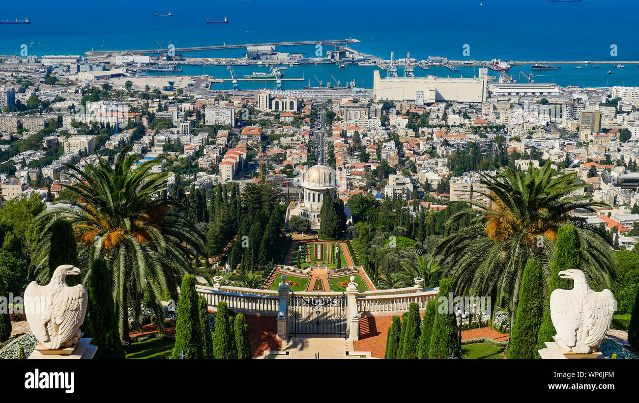 Israel Haifa City park view from top of the mountain Stock Photo - Alamy