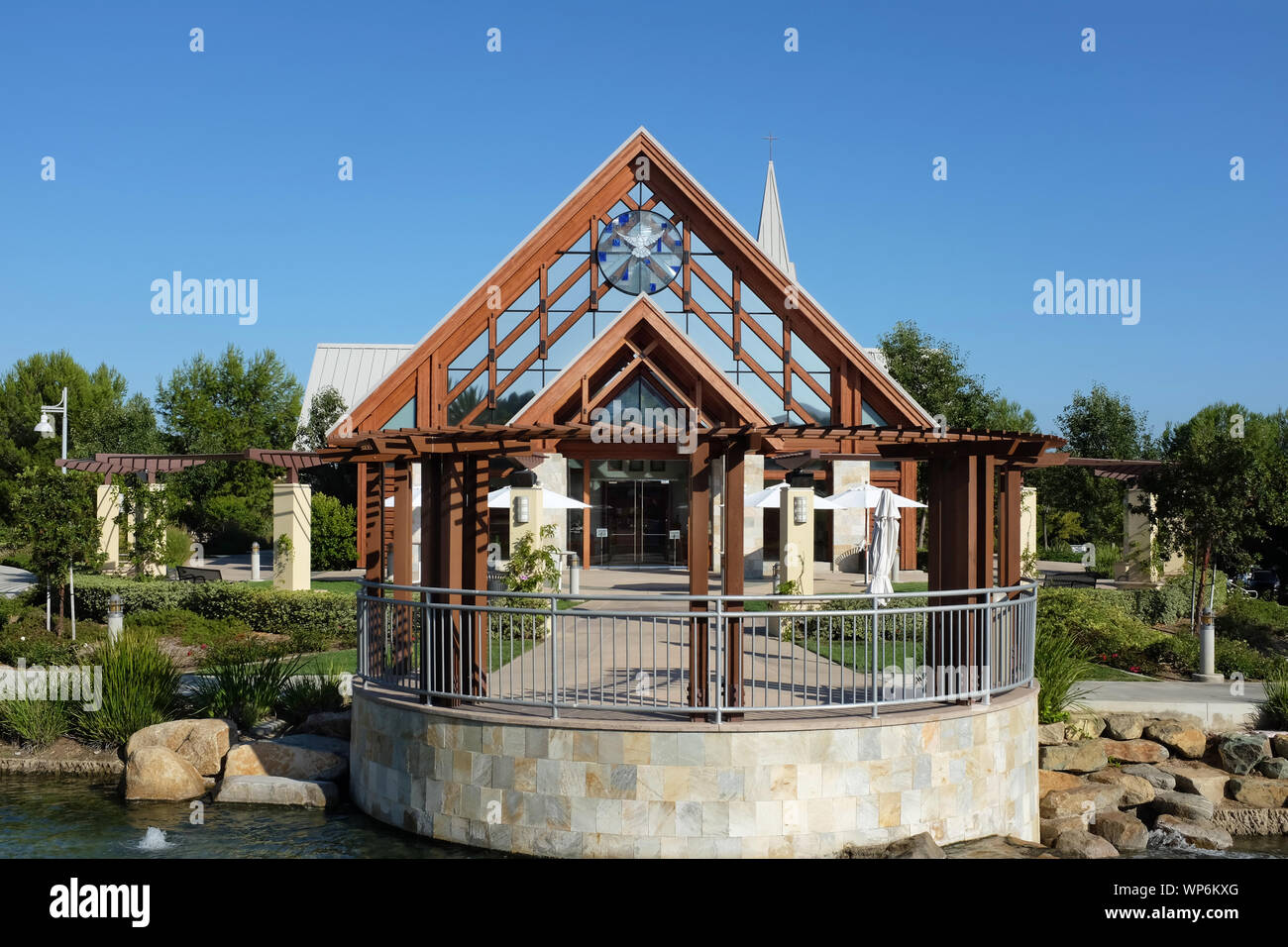 Chapel pond hi-res stock photography and images - Alamy
