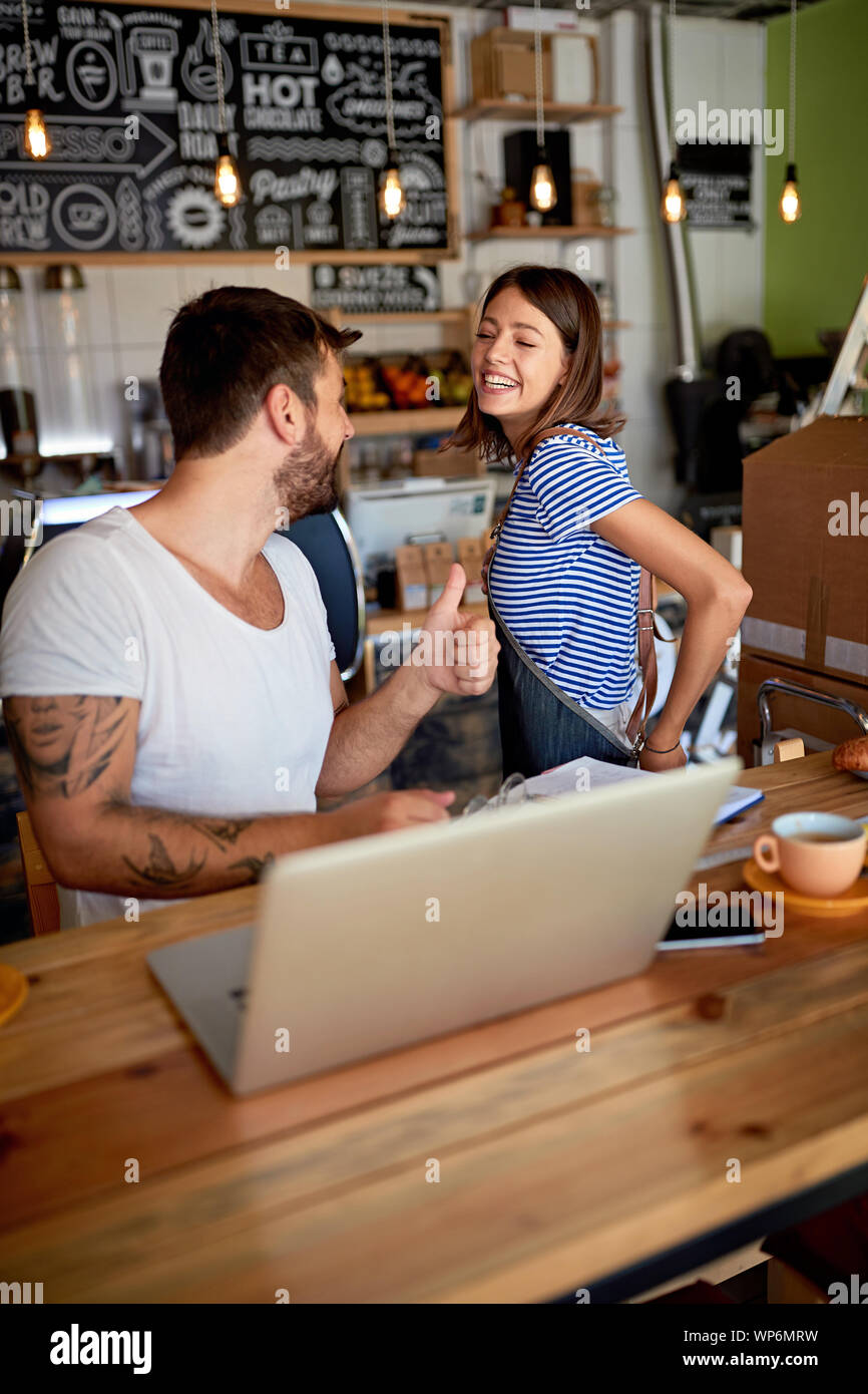 Employee lifestyle hi-res stock photography and images - Alamy