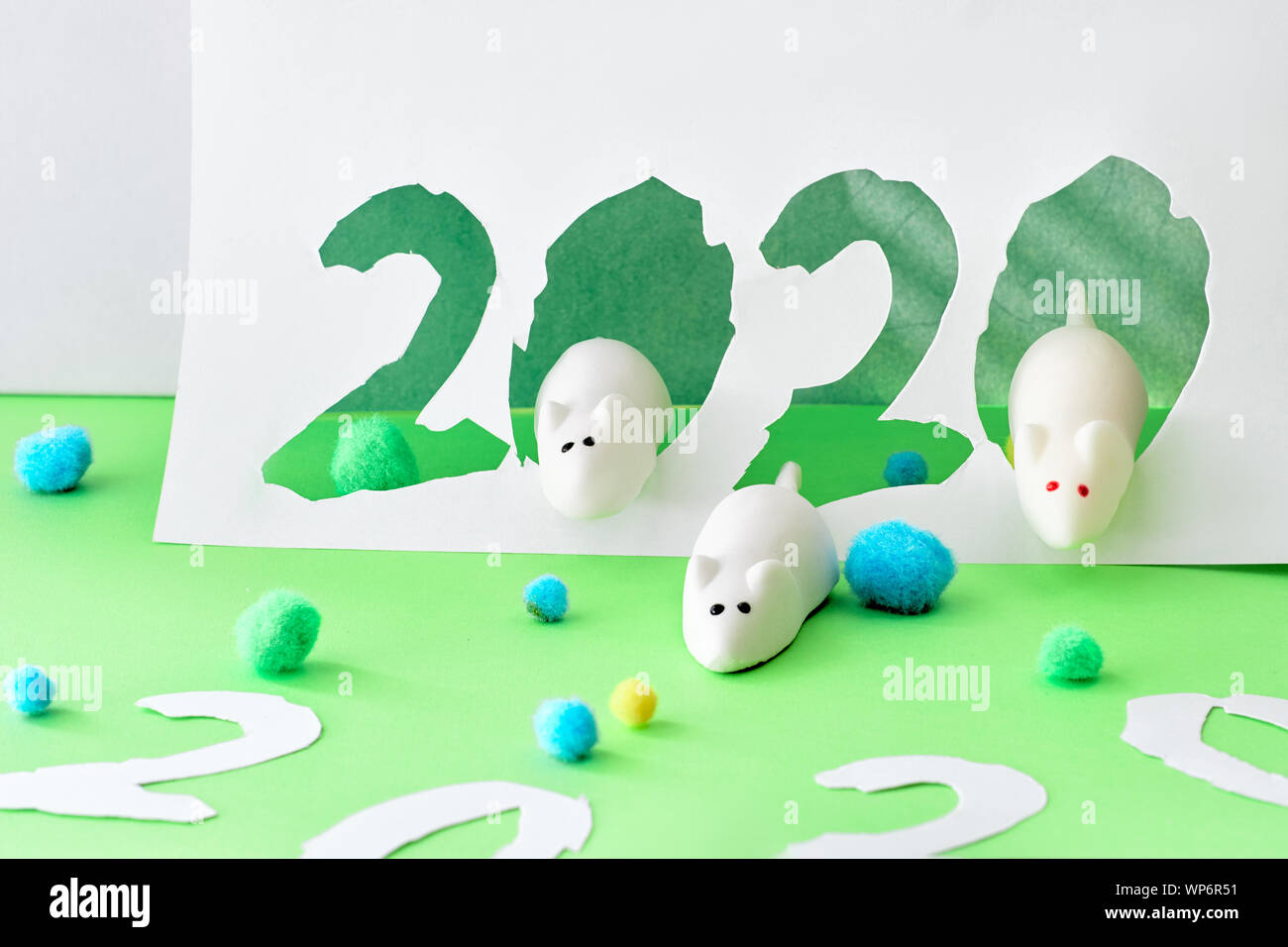 Happy New Year 2020, year of the mouse! Paper craft with marshmallow ...