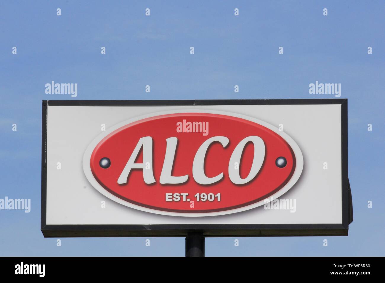 Blue sign white letters hi-res stock photography and images - Alamy