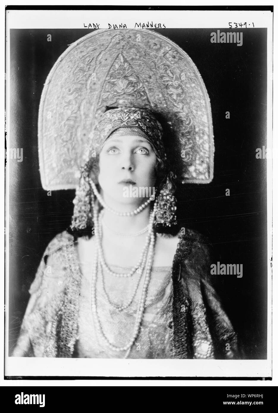 Upper class (woman or lady or female) Cut Out Stock Images & Pictures ...