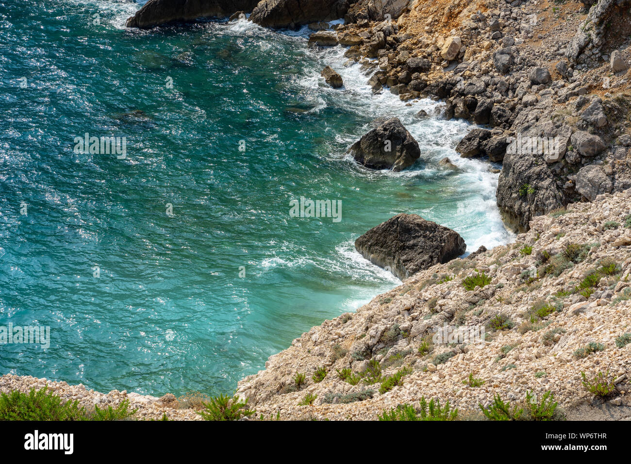 Natural rocky beach hi-res stock photography and images - Alamy