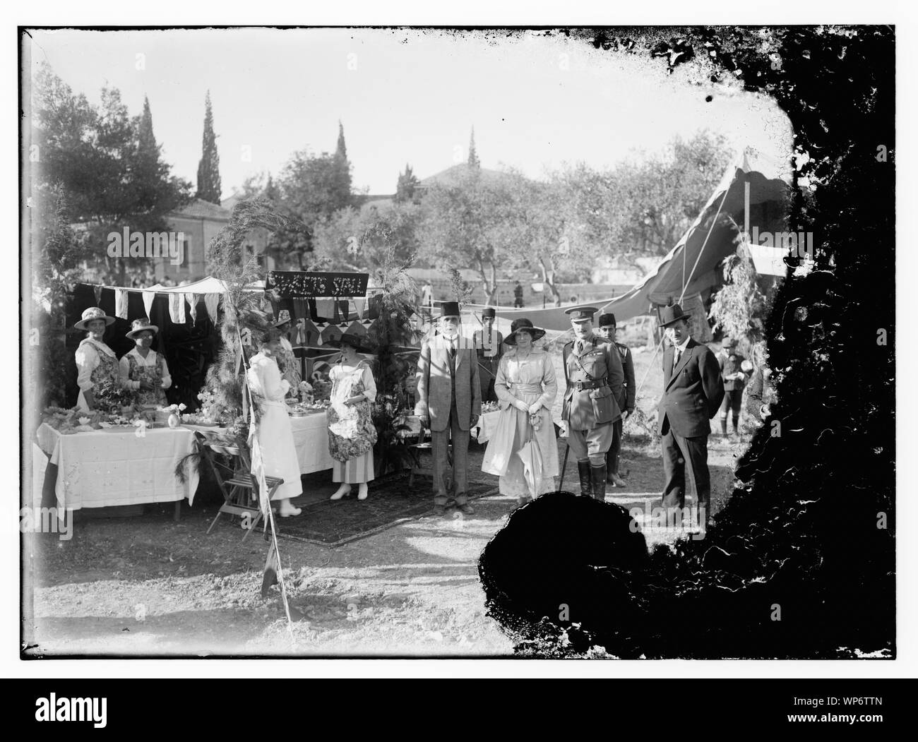 Lady Watson, the Mayor, and Col. Storrs at the Y.W.C.A. Fete, Nov. 11th ...