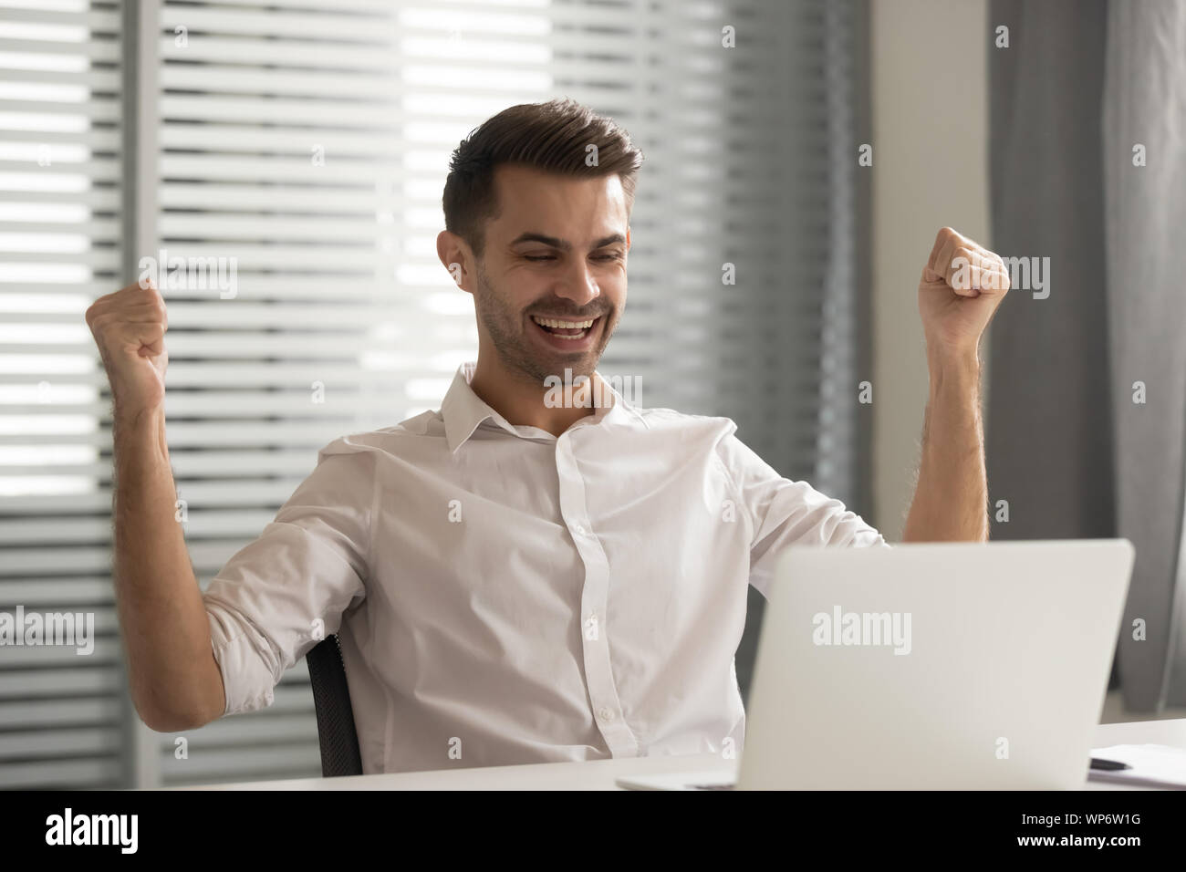 Employee yes hi-res stock photography and images - Alamy
