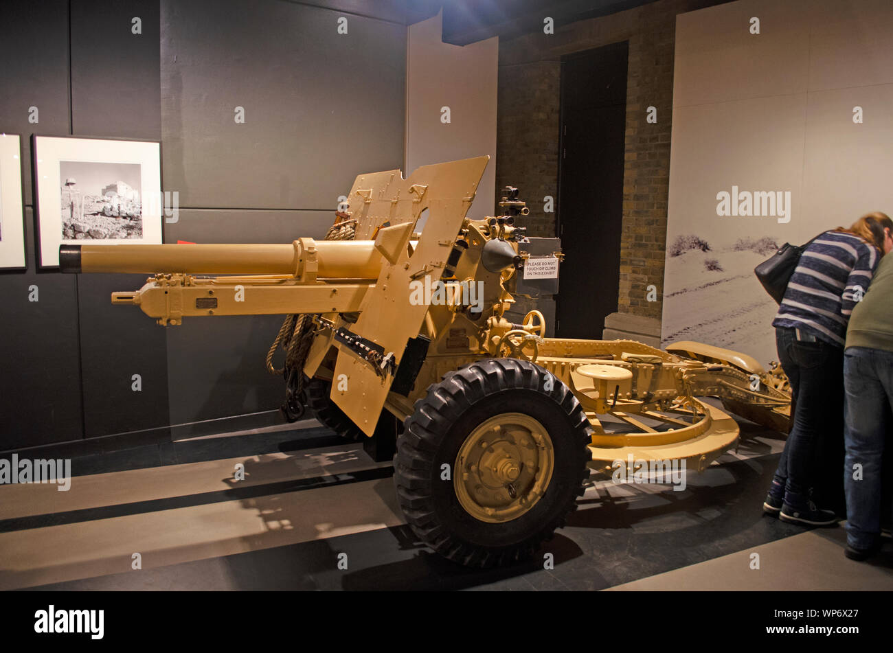 25 pounder hi-res stock photography and images - Alamy