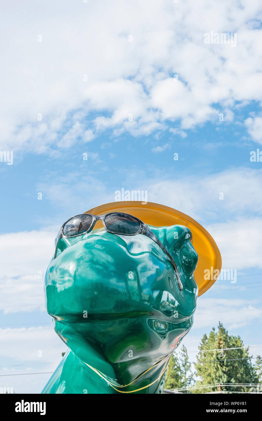 The head of Dino the brontosaurus dinosaur is the Sinclair service ...