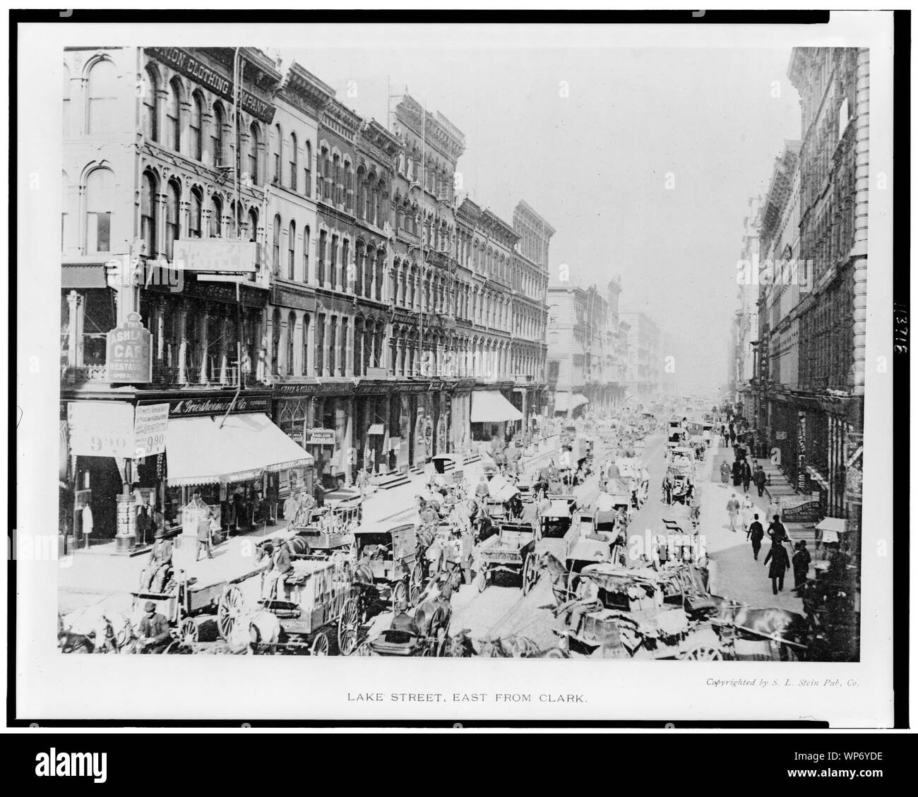 Clark street Black and White Stock Photos & Images - Alamy