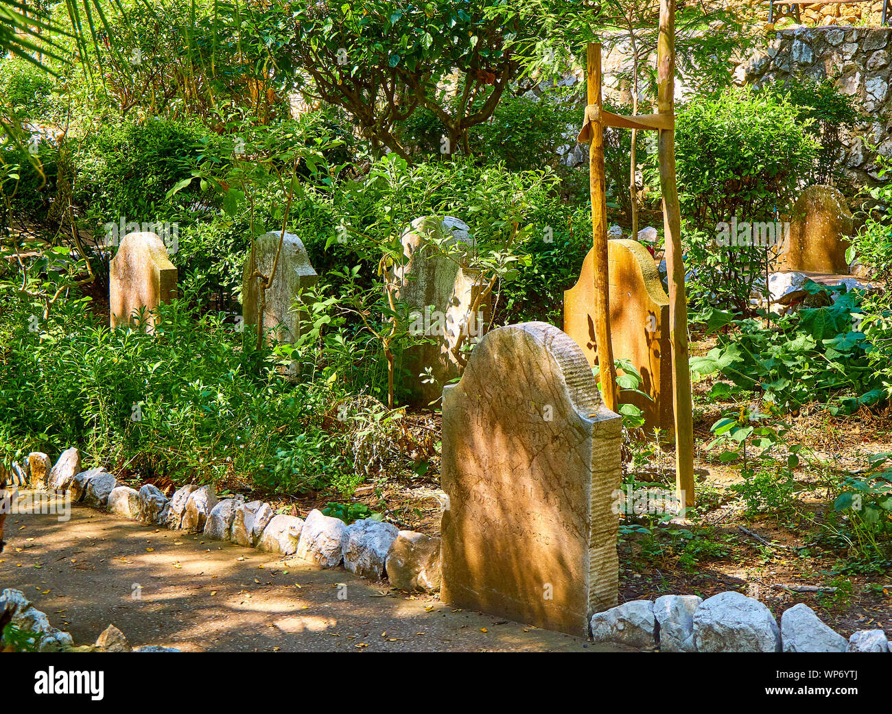 Gibraltar cemetery hi-res stock photography and images - Alamy
