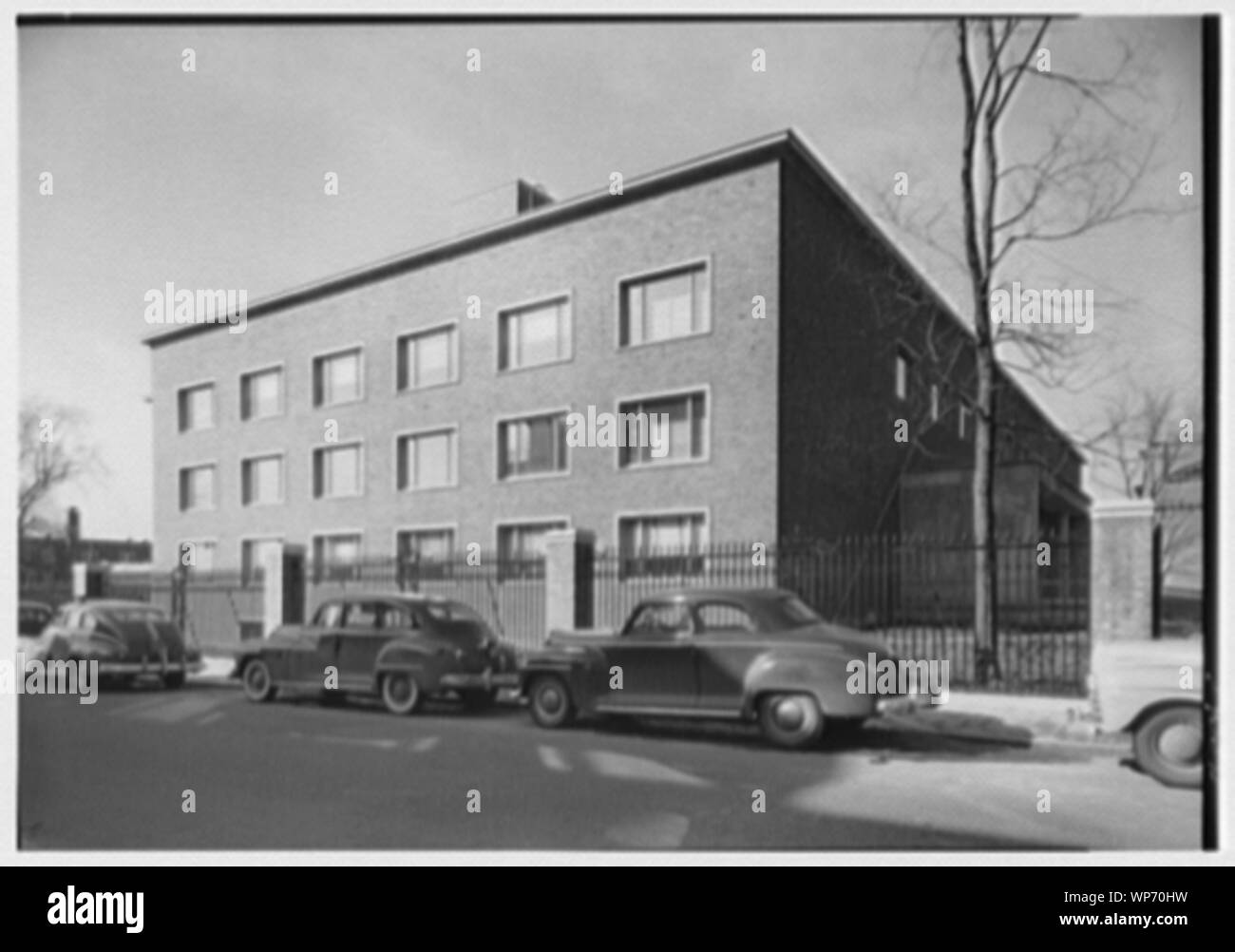 Harvard university lamont library hi-res stock photography and images ...
