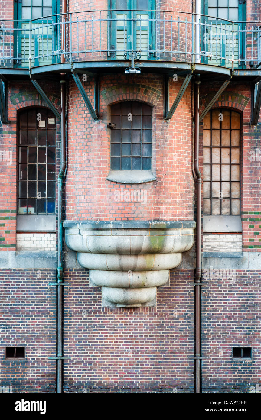 Old storage building at hi-res stock photography and images - Alamy