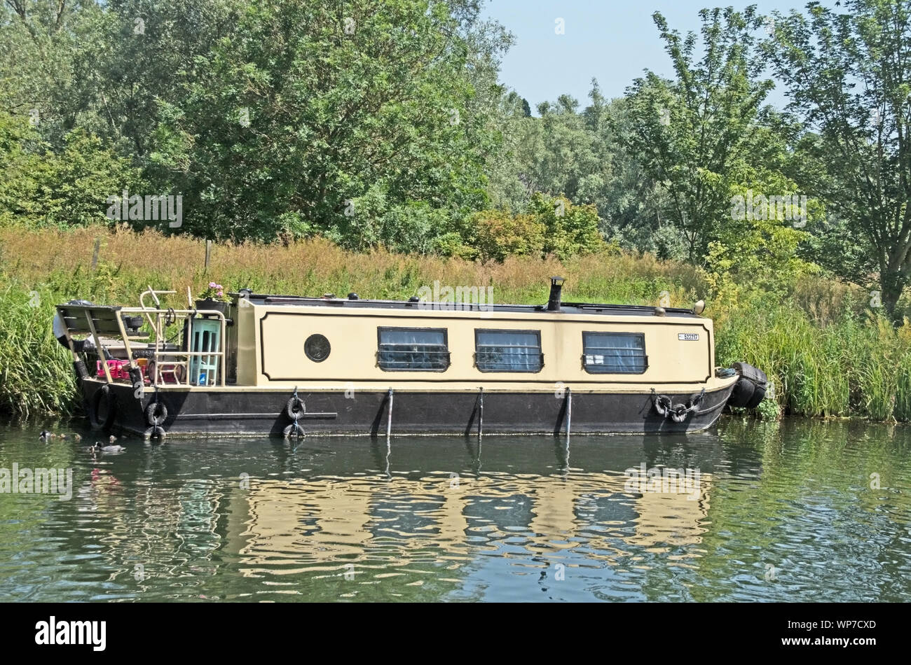 Ware uk hertfordshire hi-res stock photography and images - Alamy