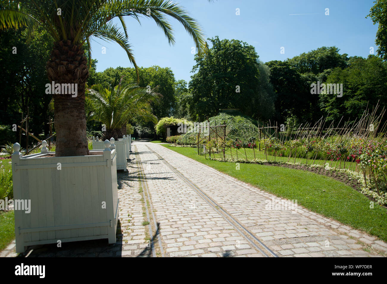 Paris, Parc de Bercy, 128 Quai de Bercy, 75012 Paris, Jardins de la ...