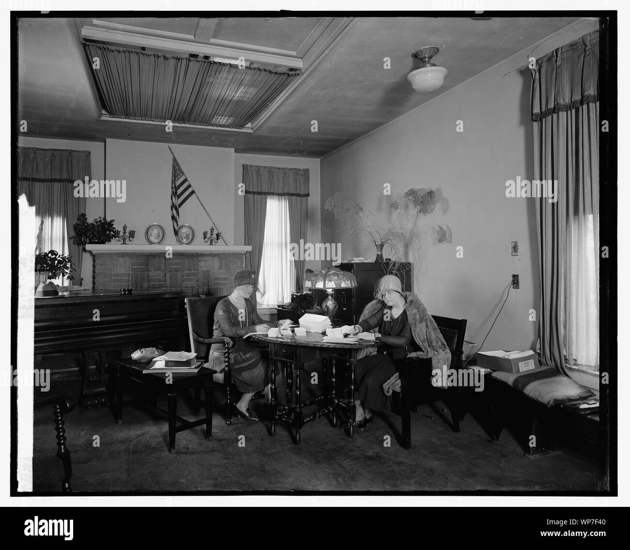 American women art Cut Out Stock Images & Pictures - Alamy