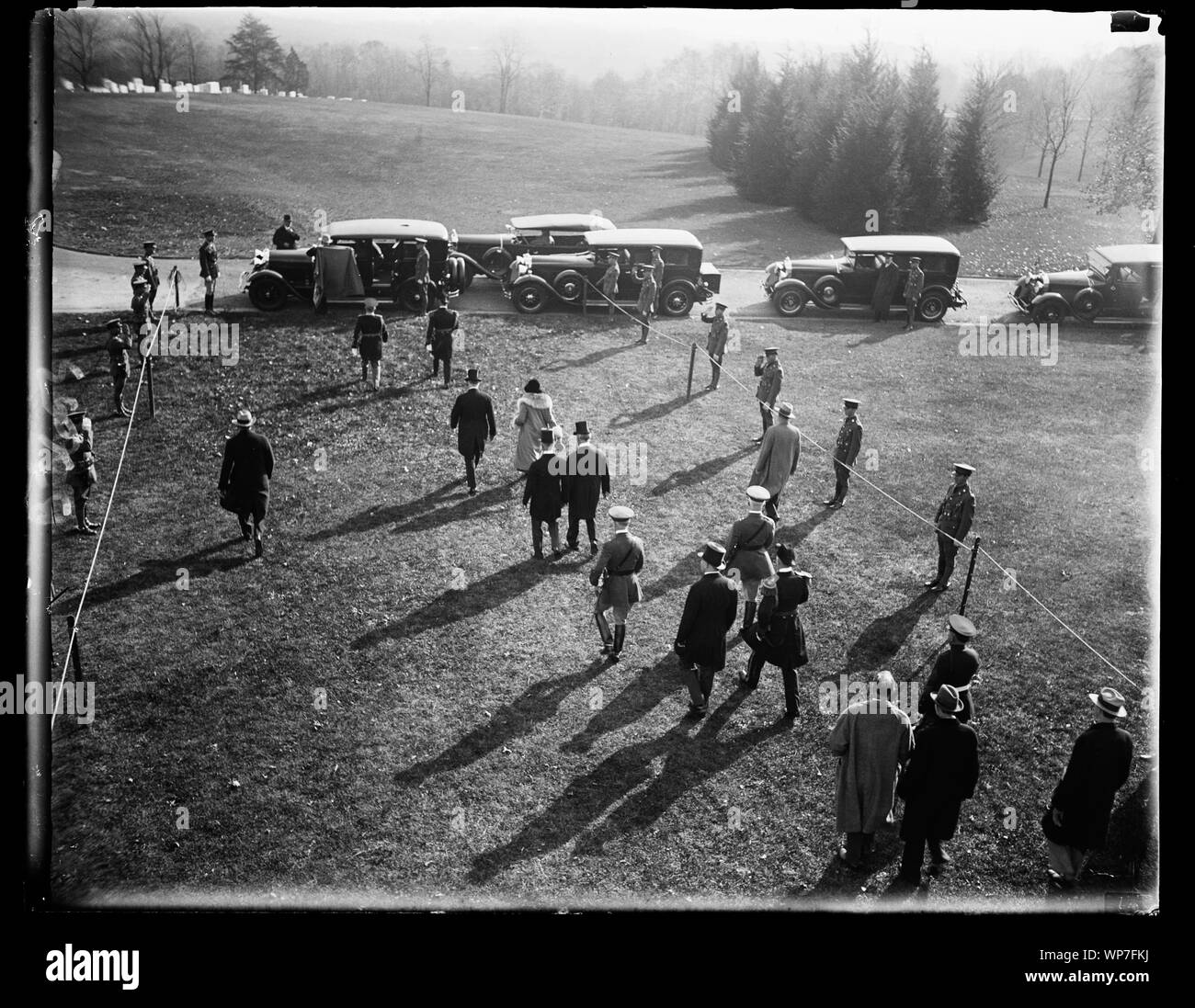 Leaving the tomb. President and Mrs. Hoover and their party leaving the ...