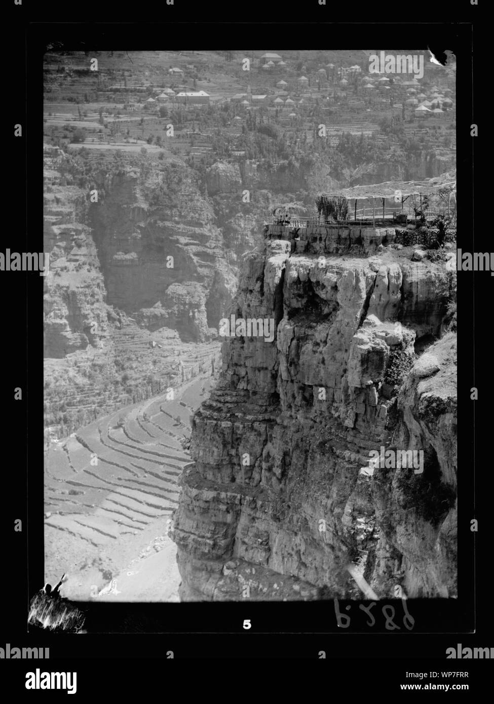 The rock cliffs Black and White Stock Photos & Images - Alamy