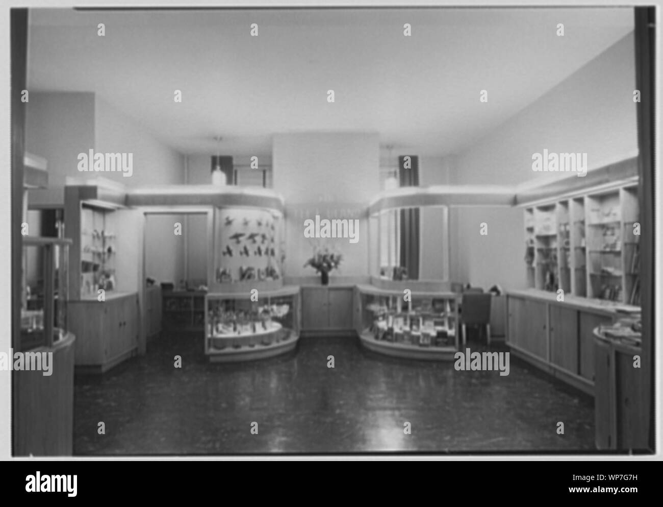 Bland building Black and White Stock Photos & Images - Alamy