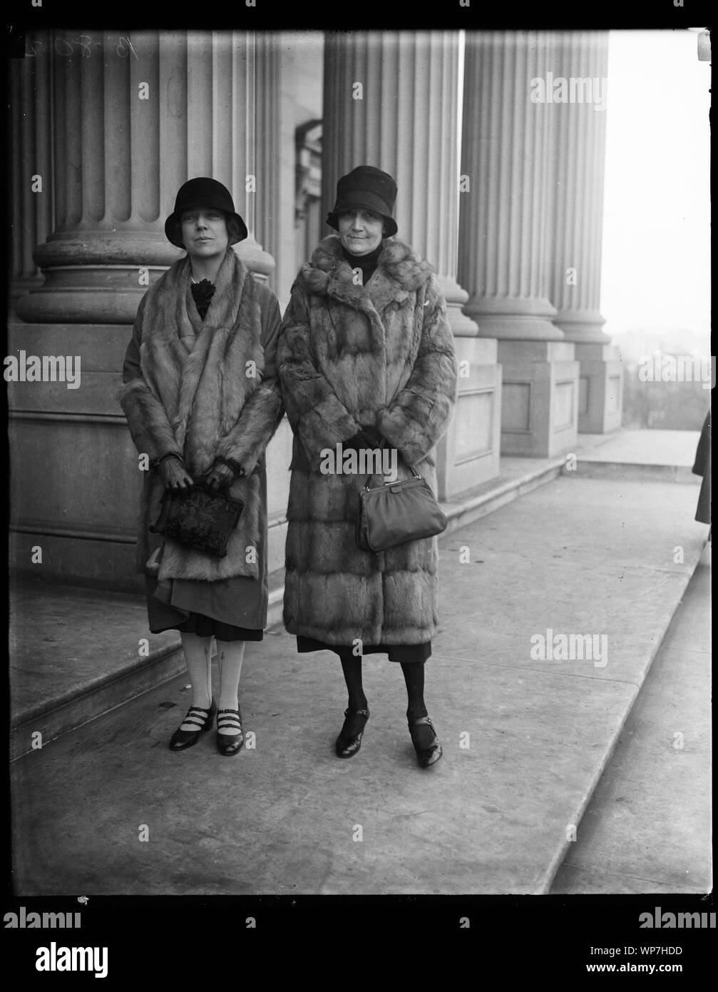 Left to right: Alice Roosevelt Longworth, Ruth Hanna McCormick Stock ...