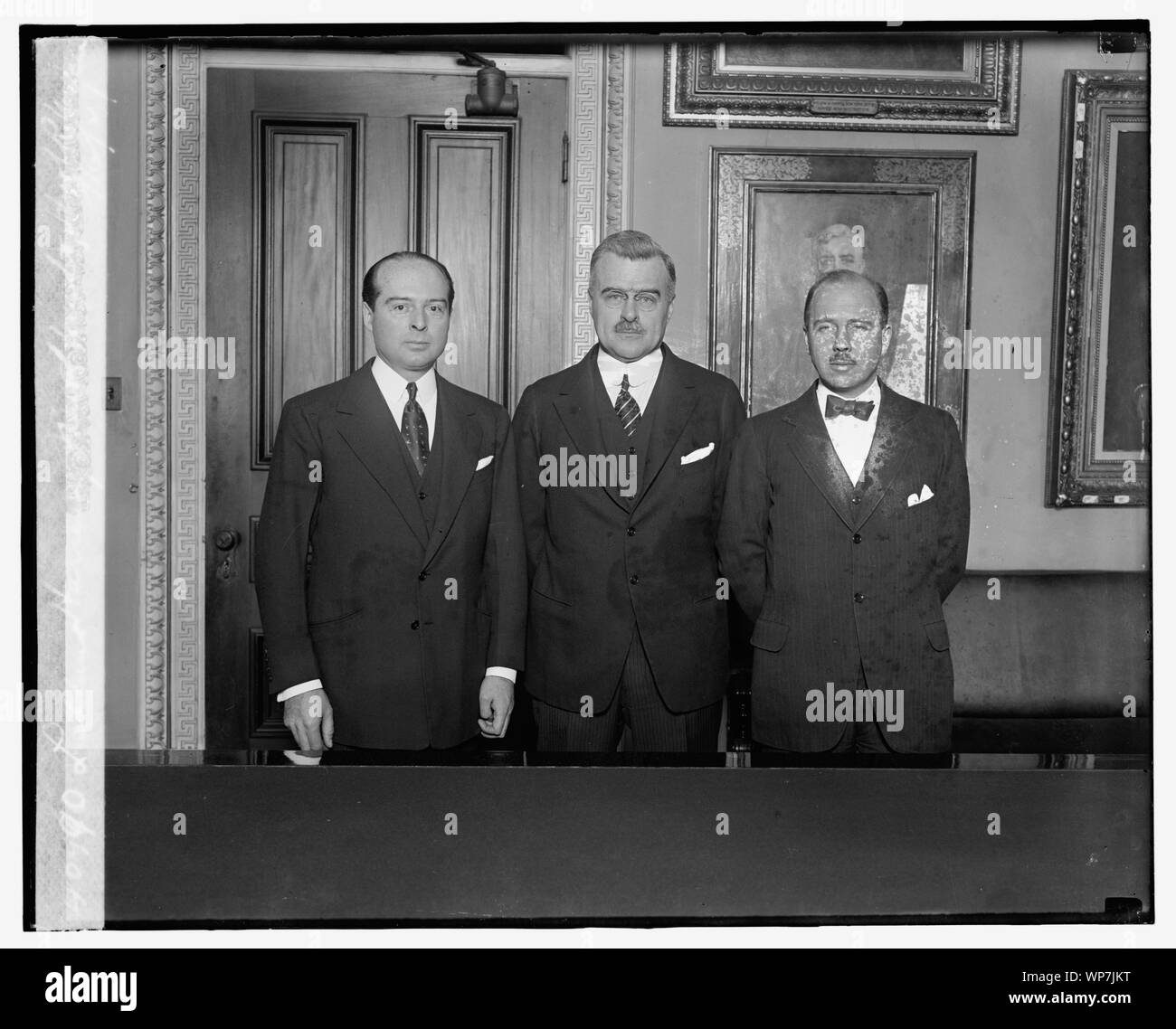 Butler and wilson hi-res stock photography and images - Alamy