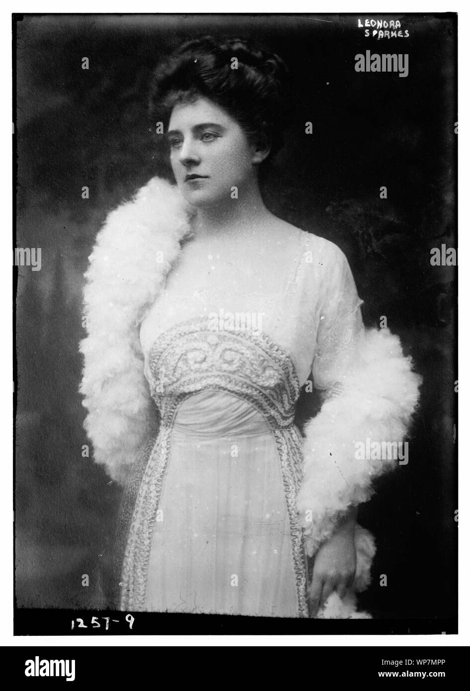 Leonora Black and White Stock Photos & Images - Alamy