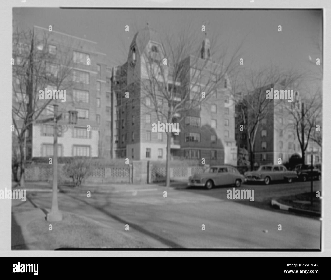Forest hills queens neighborhood hi-res stock photography and images ...