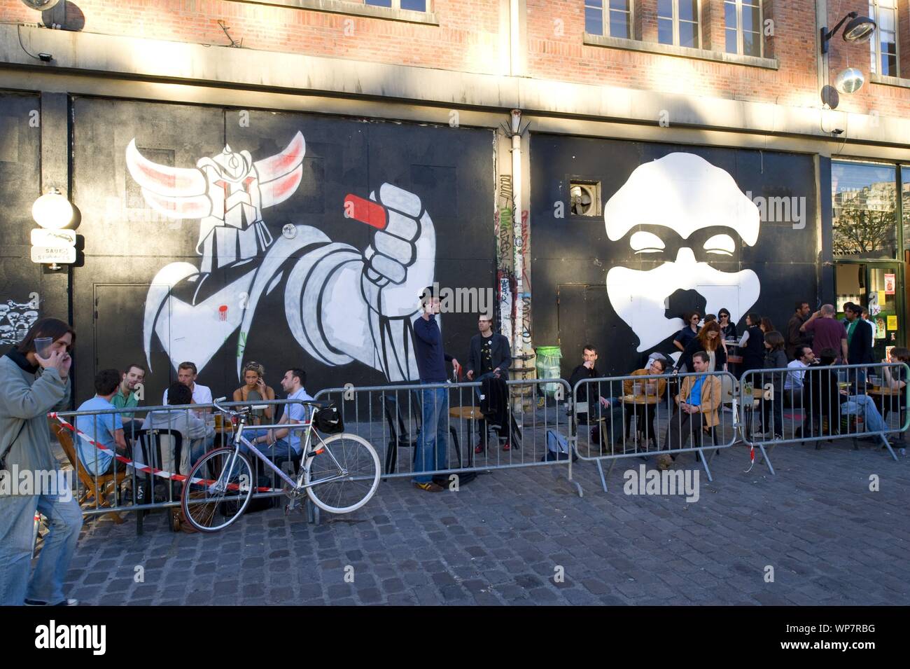 Point ephemere paris france bar hi-res stock photography and images - Alamy