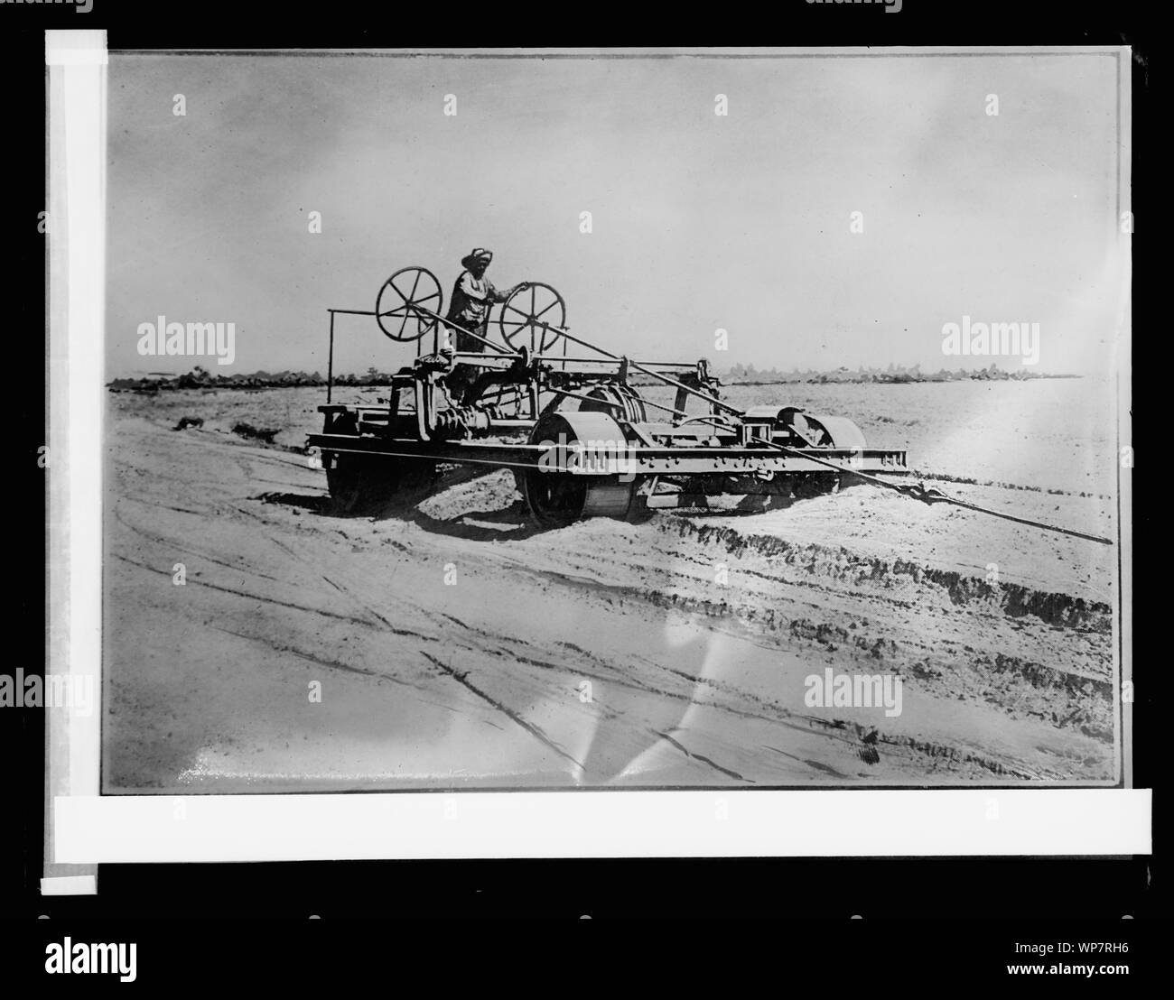 Steam ground Black and White Stock Photos & Images - Alamy