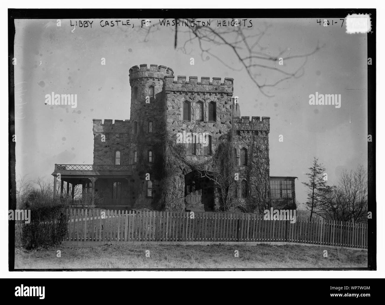 Castle war Cut Out Stock Images & Pictures - Alamy