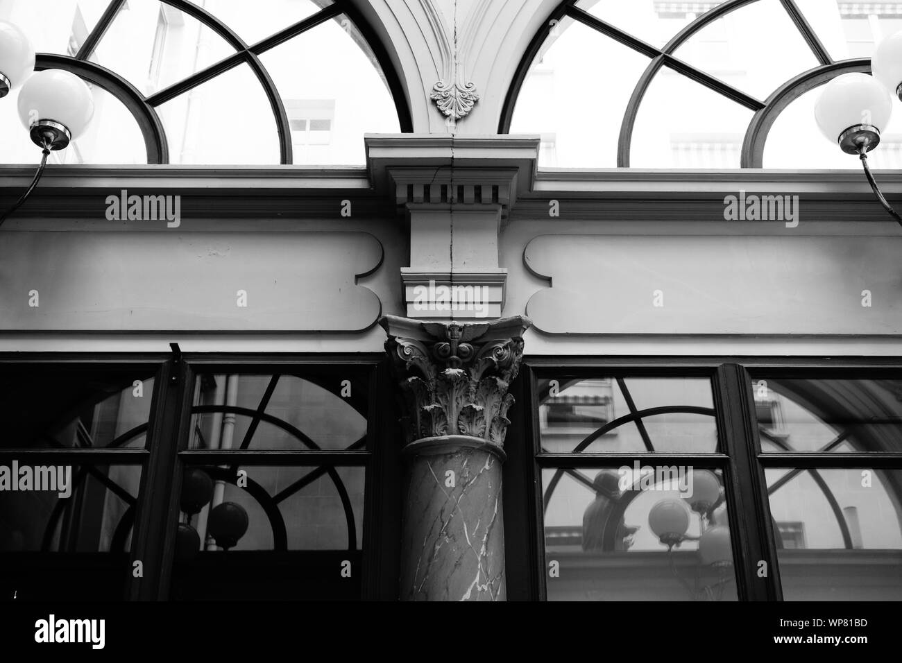 Cupole building Black and White Stock Photos & Images - Alamy