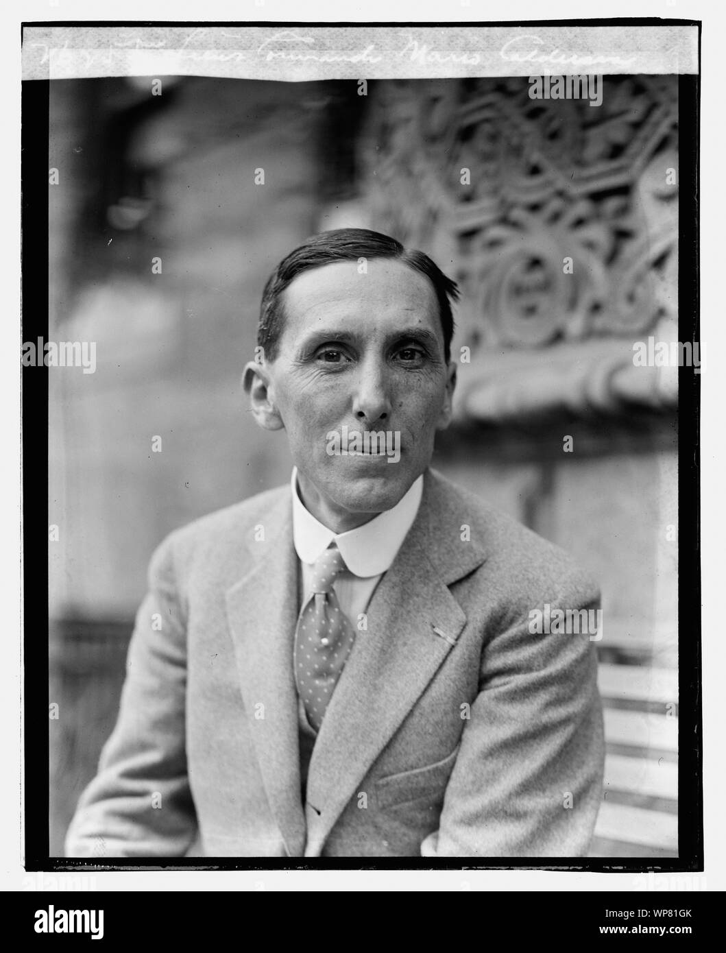 Lieut commander hi-res stock photography and images - Alamy