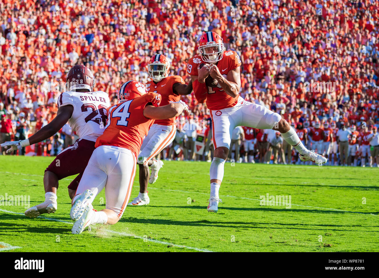 Clemson Tigers safety Tanner Muse (19) makes an interception during the ...