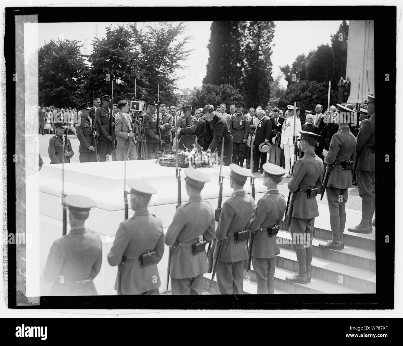 Flight unknown Black and White Stock Photos & Images - Alamy
