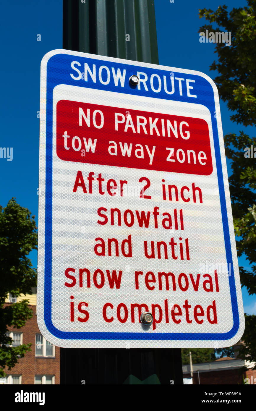 Snow Route No Parking street sign Stock Photo - Alamy