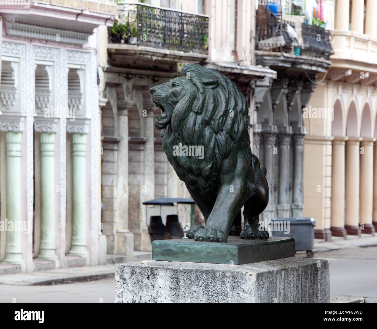 Lion statues on the Prado Promenade in Havana, Cuba Stock Photo - Alamy