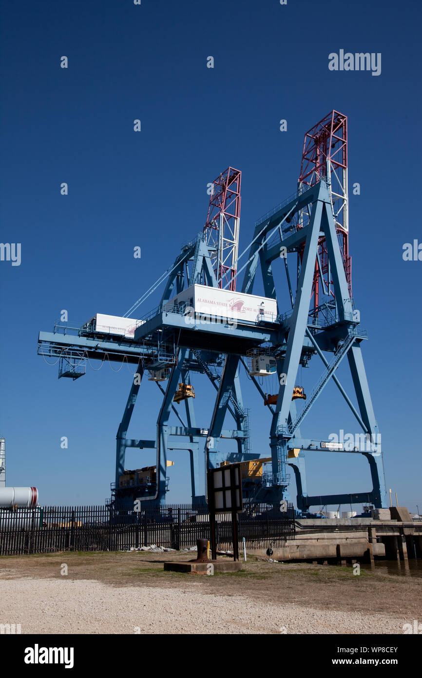 Loading docks, Port Authority, Mobile, Alabama Stock Photo - Alamy