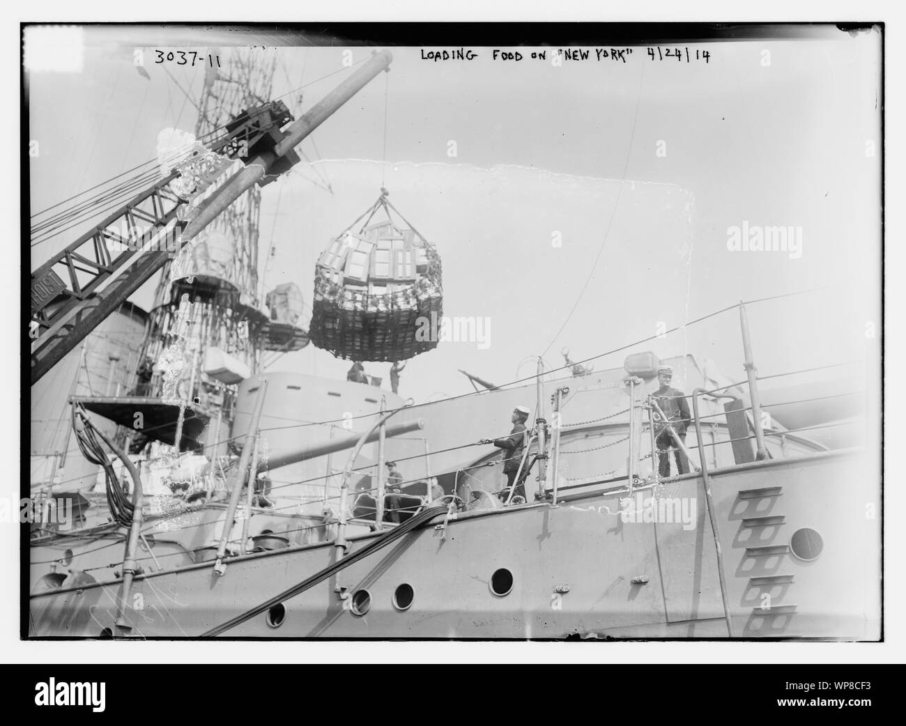 Loading food on NEW YORK, 4/24/14 Stock Photo - Alamy