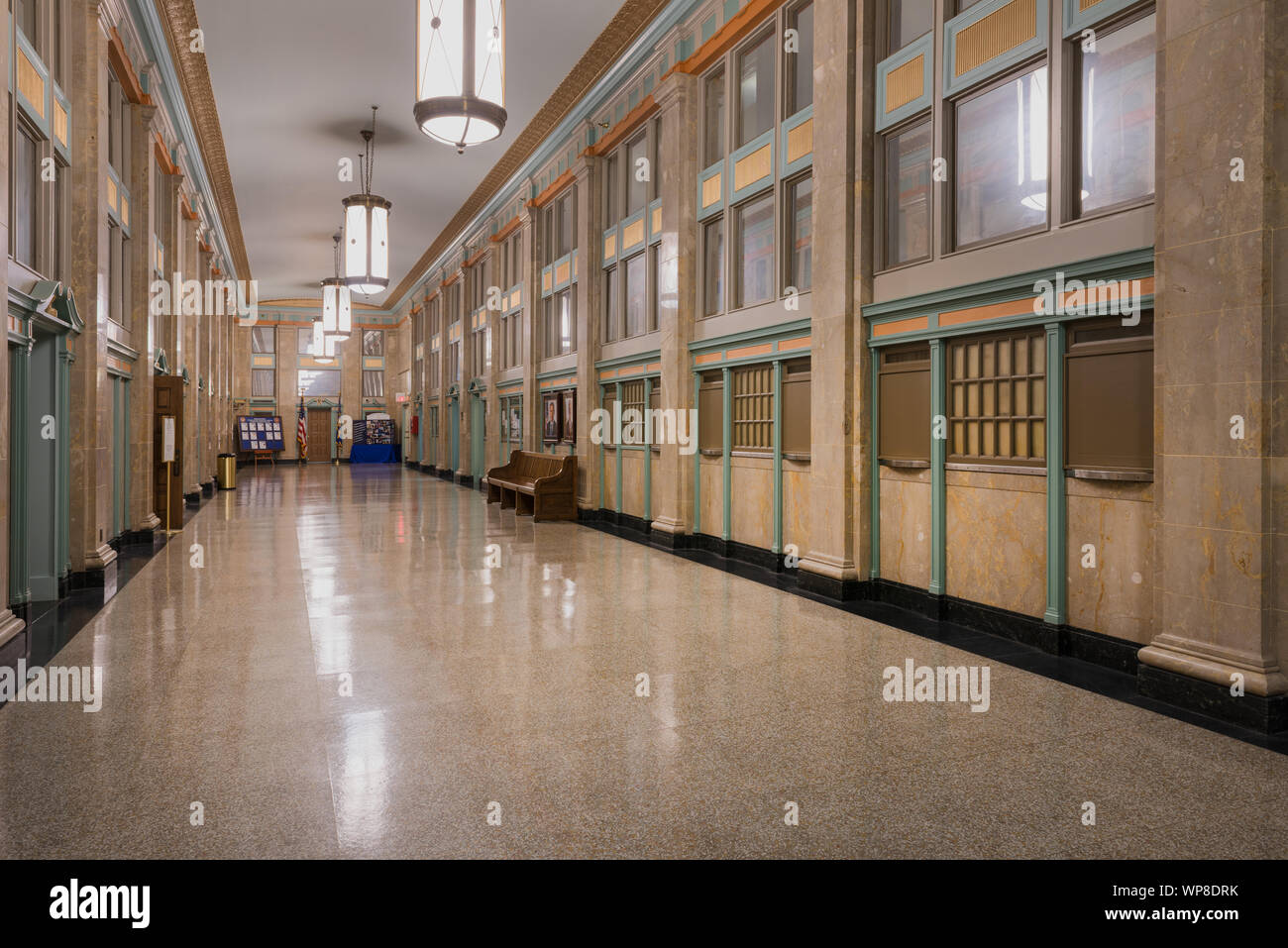 Grand office lobby hi-res stock photography and images - Alamy