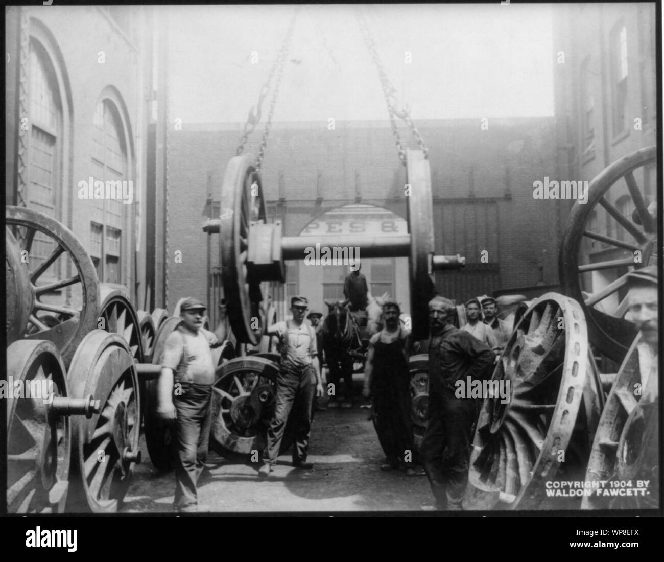 Vintage industrial building Black and White Stock Photos & Images - Alamy