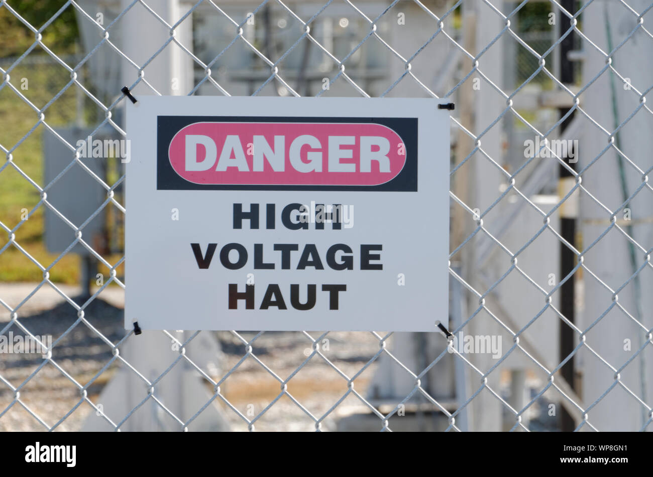 Danger high voltage sign hi-res stock photography and images - Alamy