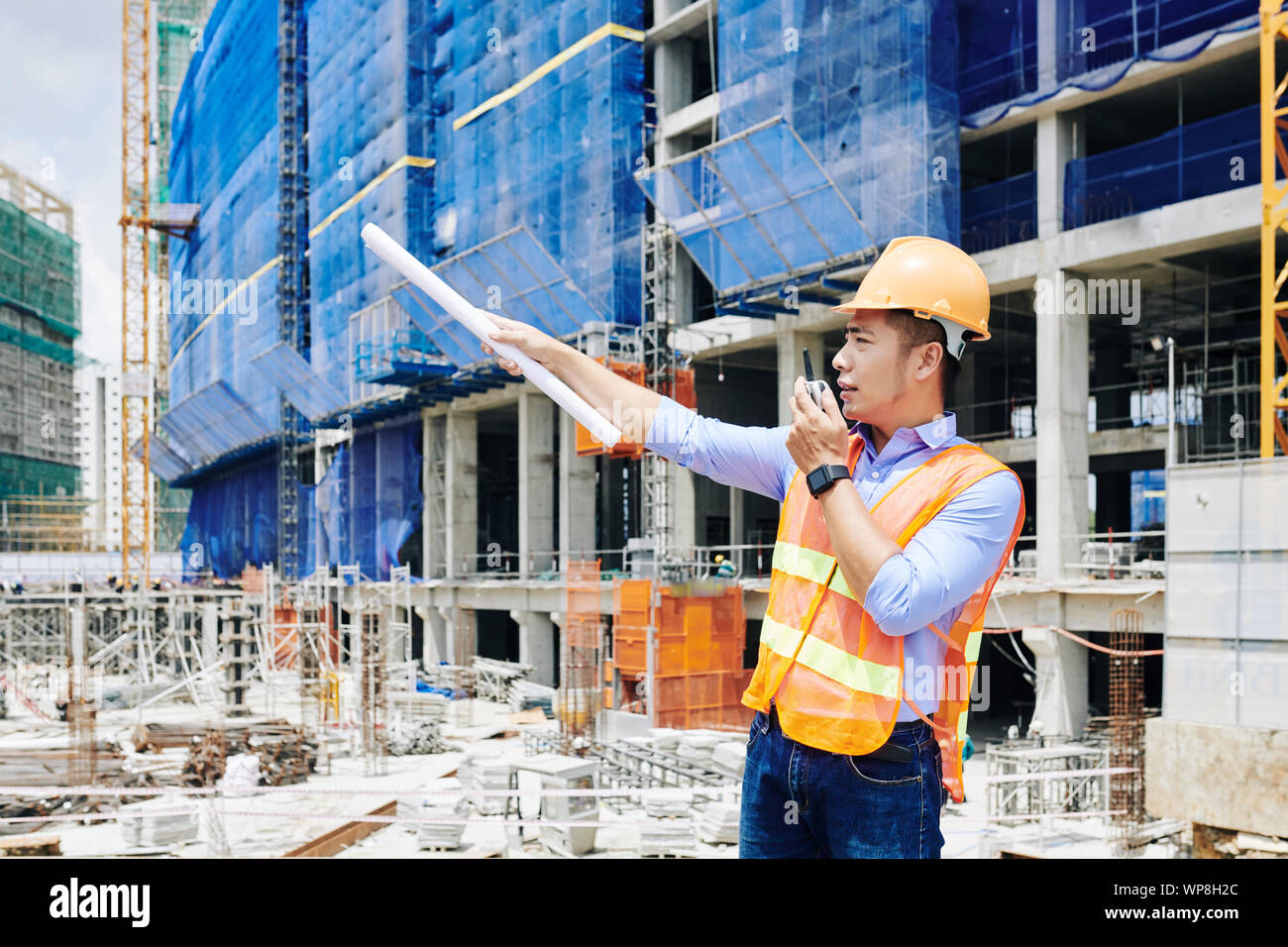 Construction worker managing concrete hi-res stock photography and ...