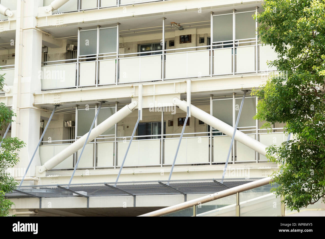 Seismic reinforcement building, Shinagawa-Ku, Tokyo, Japan Stock Photo ...