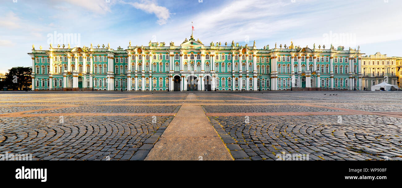 Winter russian architecture hi-res stock photography and images - Alamy