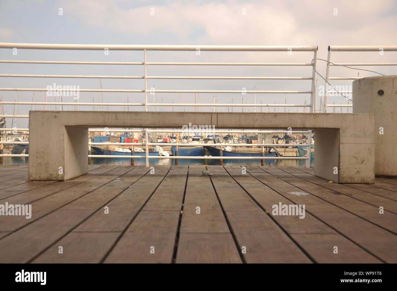 Marina deck hi-res stock photography and images - Alamy