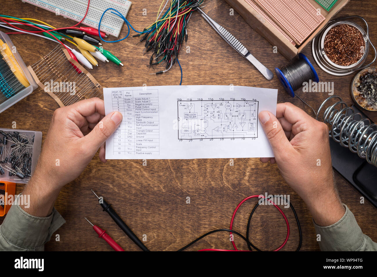 Schematic diagram hi-res stock photography and images - Alamy