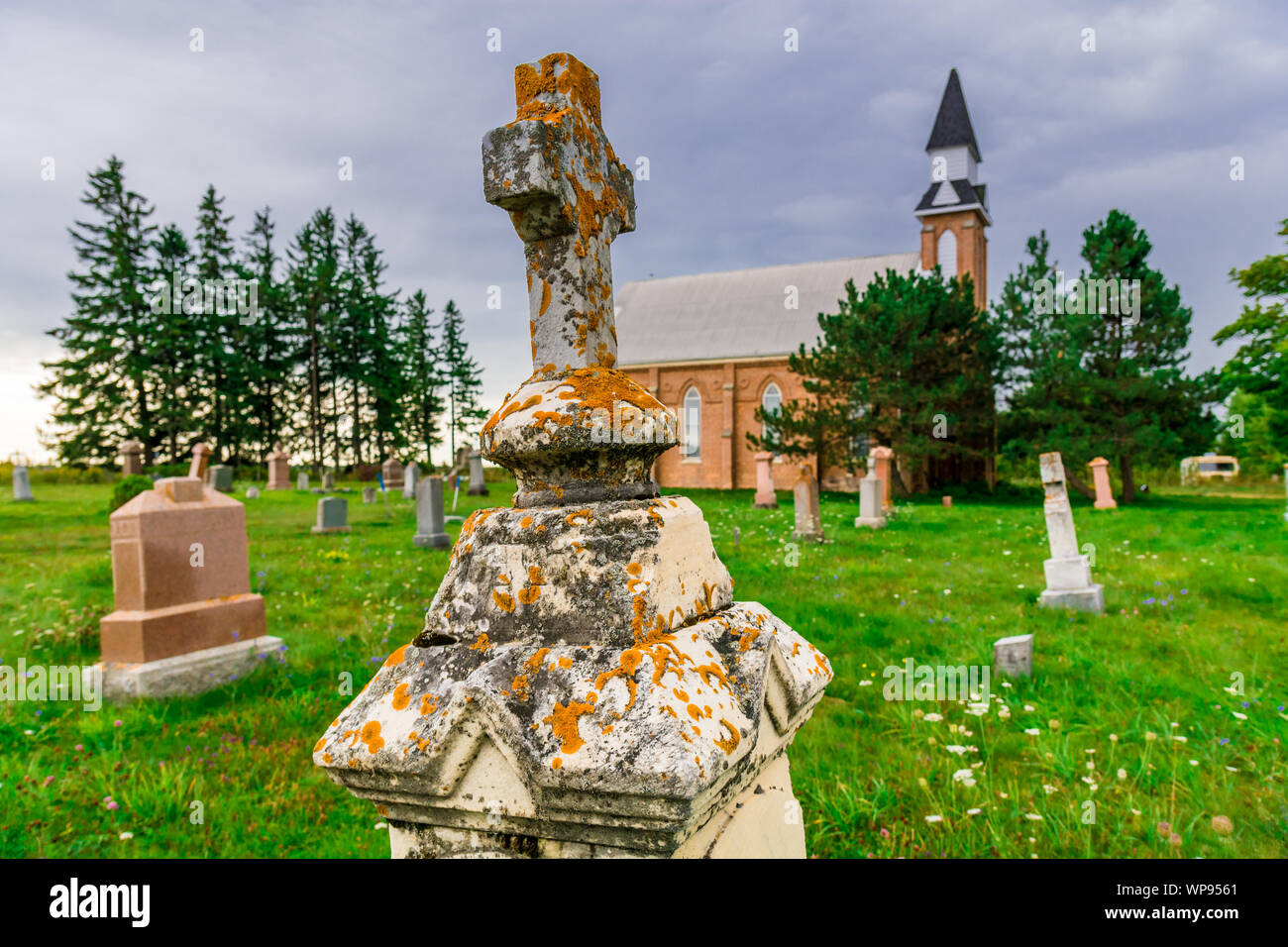 Ancient cemetery grounds showing aged tomb stones Stock Photo - Alamy
