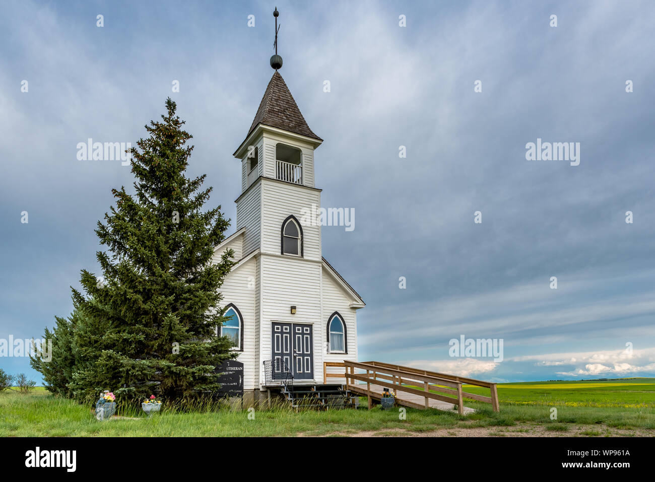 Old prairie church saskatchewan canada hi-res stock photography and ...